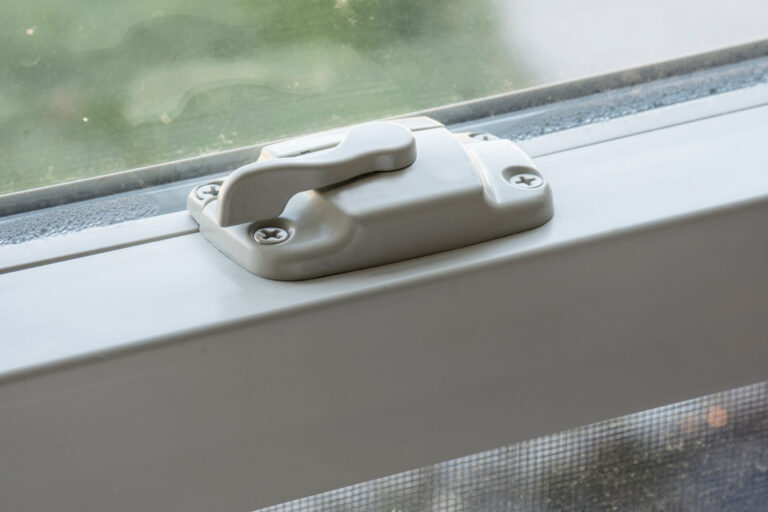 The different types of window locks - Aluminium Bending Specialists